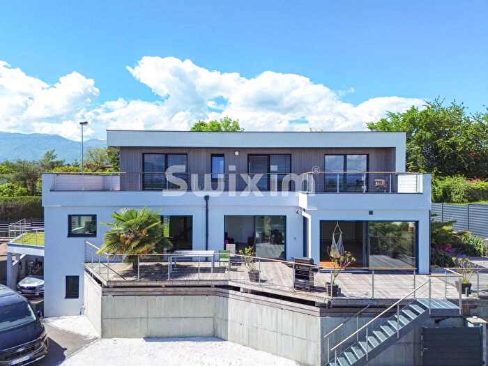 Maison 6 pièces à vendre à Prévessin-Moëns