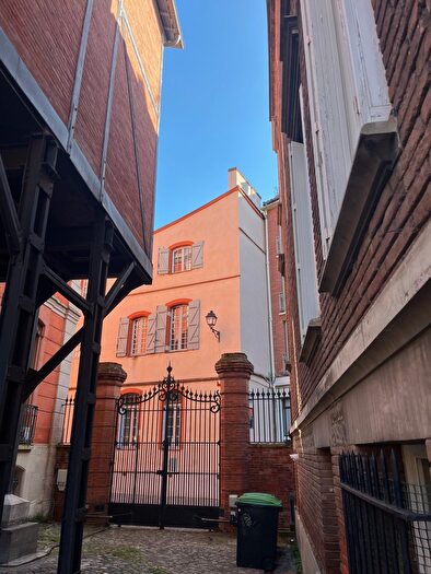 Appartement à louer - Toulouse, Saint-Sernin - 1 pièce