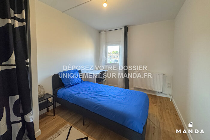 Appartement à louer - Montigny-le-Bretonneux, La Sourderie Sud - 6 pièces - 5 chambres