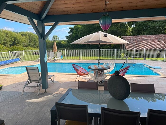 Maison à vendre - Saugnac-et-Cambran - 7 pièces - 5 chambres