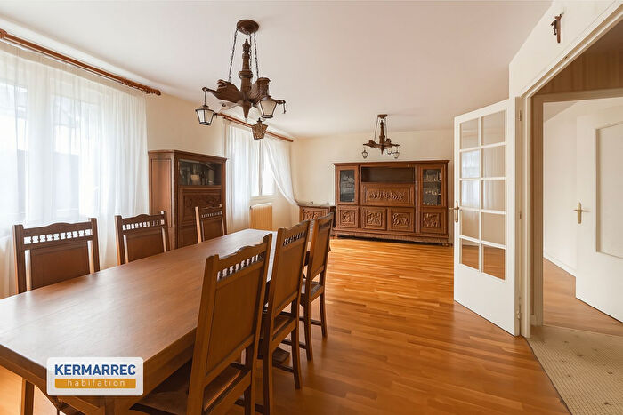 Maison à vendre - Quartiers Sud-Ouest, Sainte-Thérèse - 7 pièces - 5 chambres