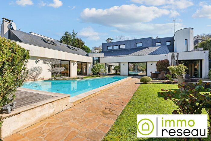 Maison à vendre - Chennevières-sur-Marne, Marne, Coteau Nord - 8 pièces - 4 chambres