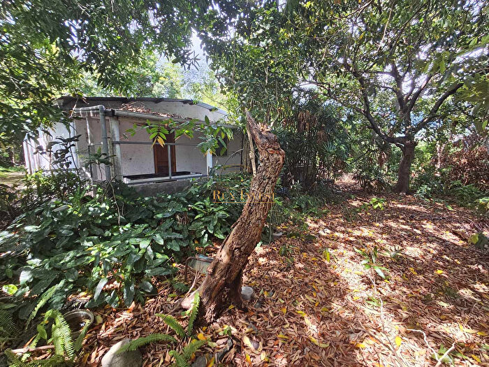 Maison à vendre - Sainte-Marie, Desbassyns, Rivière des Pluies - 4 pièces - 4 chambres