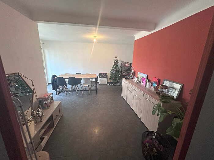 Appartement à vendre - Saint-Martin-de-Crau - 4 pièces - 2 chambres