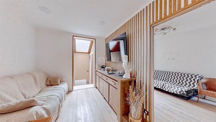 Appartement 5 pièces à vendre à Villejuif, Gripons, Pasteur
