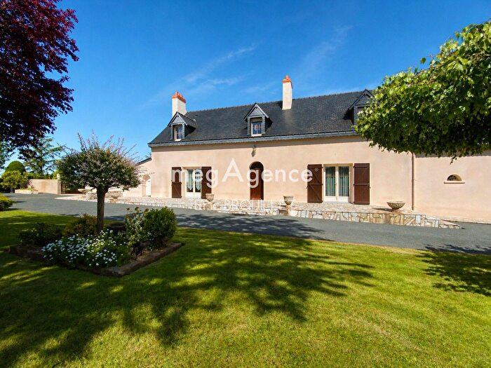 Maison à vendre - Saint-Georges-sur-Loire - 6 pièces - 3 chambres