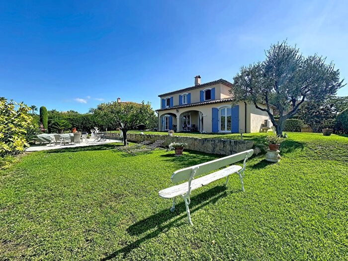 Maison 6 pièces à Villeneuve-Loubet, Les Hauts de Vaugrenier, Les Maurettes, Vaugrenier, à vendre