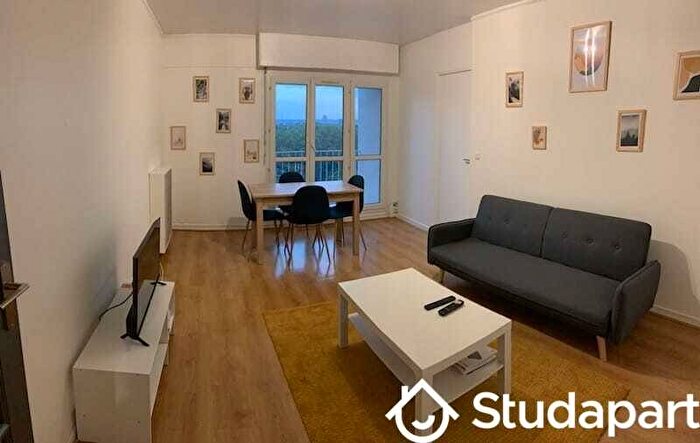 Appartement à louer - Hôtel de Ville-Saint Louis-Cop Renovation, Saint-Ouen-lAumône - 1 pièce - 1 chambre