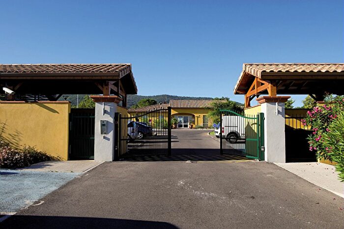 Maison à vendre - Gonfaron - 3 pièces - 2 chambres