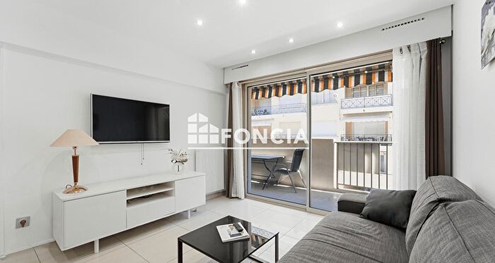 Appartement à vendre - Cannes, Pointe Croisette - 2 pièces - 1 chambre