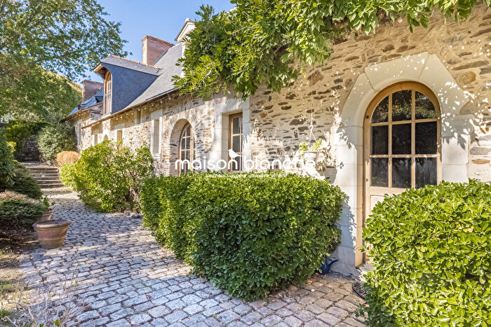 Maison 8 pièces à Bouchemaine, à vendre