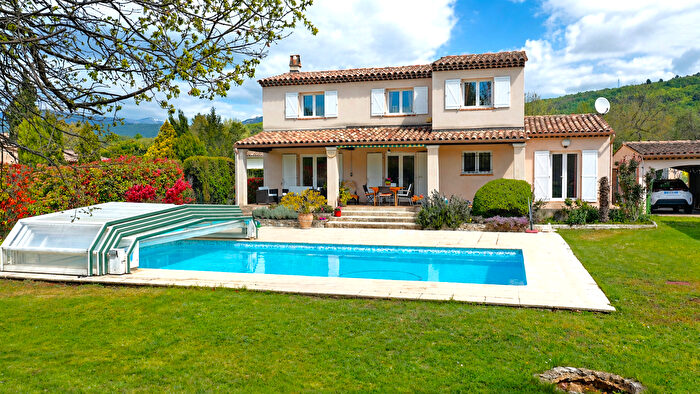 Saint-Cézaire-sur-Siagne : Maison 5 pièces à vendre