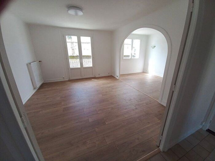 Le Hameau, Pau - Appartement 4 pièces à louer