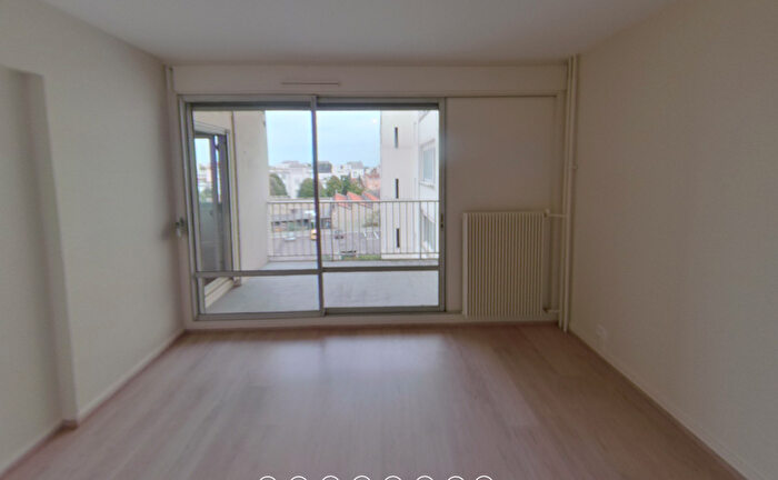 Appartement à louer - Villeurbanne, Charmettes - 2 pièces - 1 chambre
