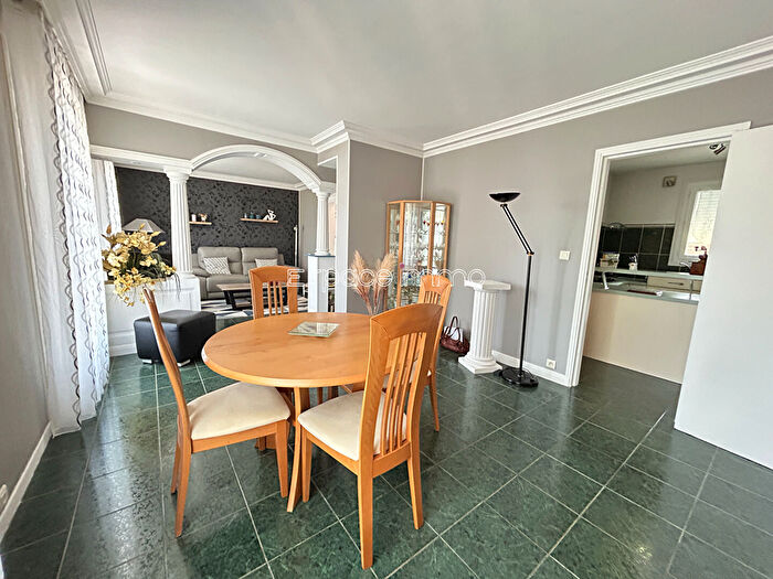 Maison à vendre - Eslettes - 5 pièces - 4 chambres