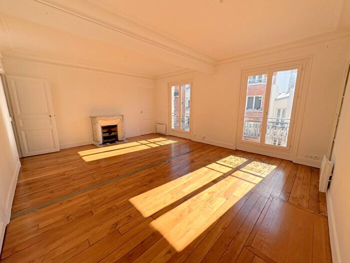 Appartement à louer - Paris e , Louis Blanc, Aqueduc - 3 pièces - 1 chambre