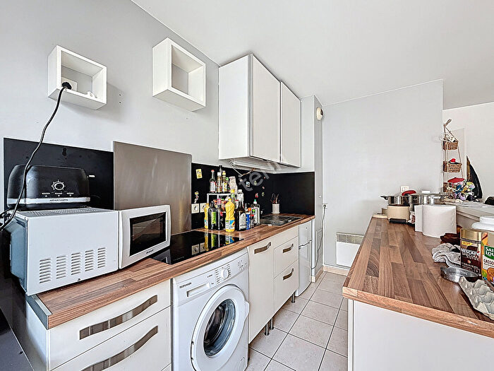 Appartement 2 pièces à Vincennes, Centre Nord, à vendre