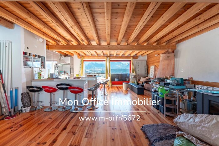 Appartement à vendre - Réotier - 4 pièces - 3 chambres