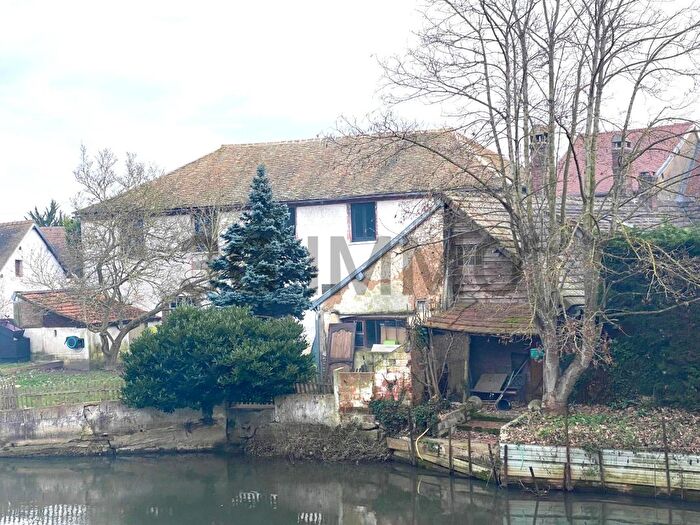 Maison à vendre - Ivry-la-Bataille - 1 pièce