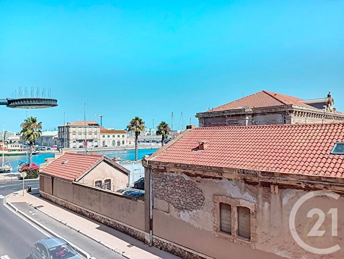 Appartement à louer - Sète, La Gare - 2 pièces - 1 chambre