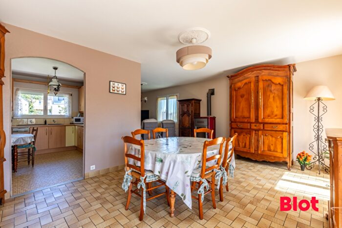 Maison à vendre - Noyal-Châtillon-sur-Seiche - 4 pièces - 3 chambres