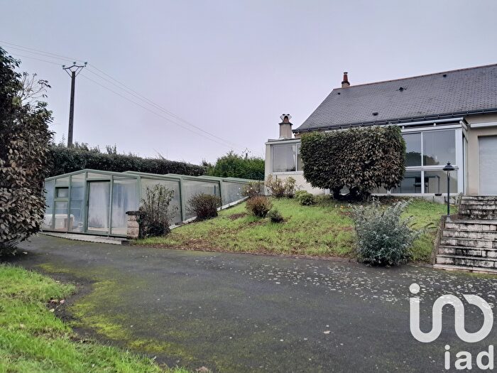 Maison à vendre - Montreuil-Bellay - 5 pièces - 4 chambres