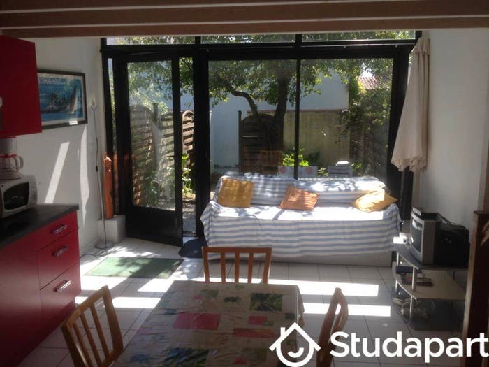 Ouest, Aytré : Appartement 1 pièce à louer