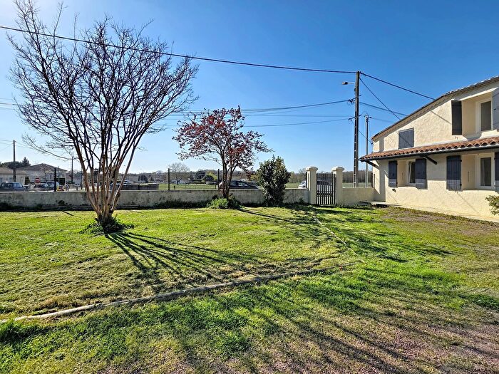 Maison à vendre - Montendre - 7 pièces - 5 chambres