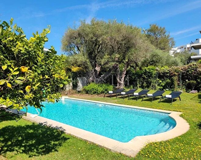 Maison à vendre - Antibes, Juan-les-Pins, Le Cap - 5 pièces - 5 chambres