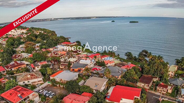 Maison à vendre - Petit-Bourg - 7 pièces - 5 chambres