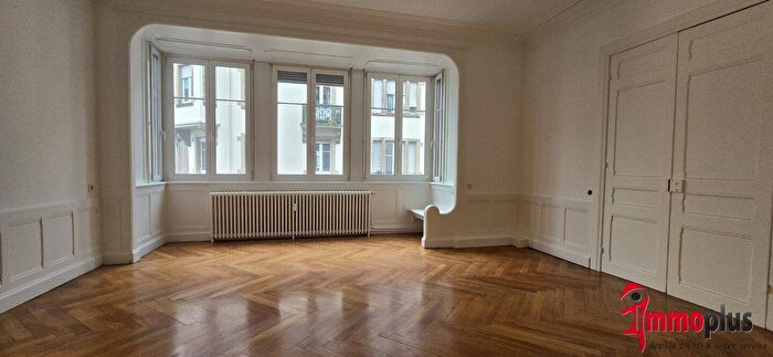 Dornach Est, Mulhouse : Appartement 6 pièces à louer