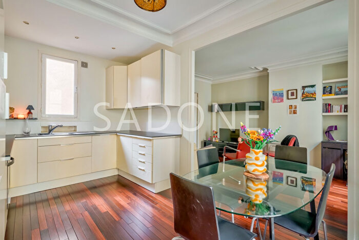 Appartement à vendre - Neuilly-sur-Seine, Charles Laffitte - 2 pièces - 1 chambre