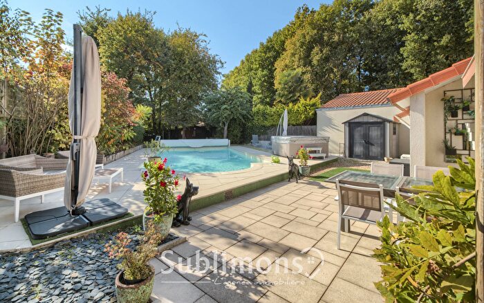 Maison à vendre - Vertou, Les Coteaux de Sèvre, Le Chêne, Portillon, La Forêt - 6 pièces - 4 chambres