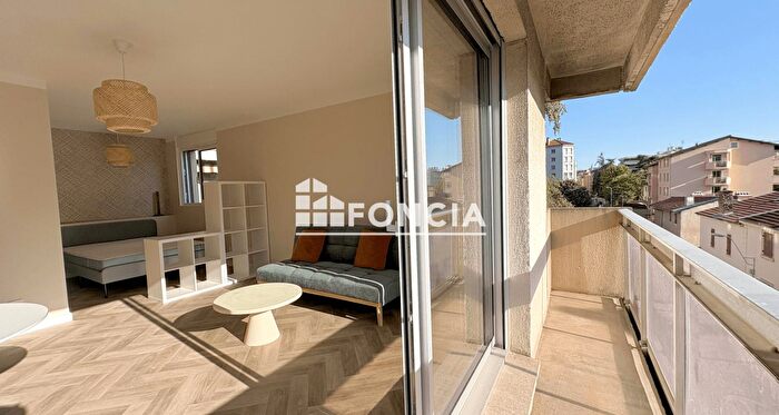 Appartement 1 pièce à vendre à Lyon 4ème, Croix Rousse Centre-ville