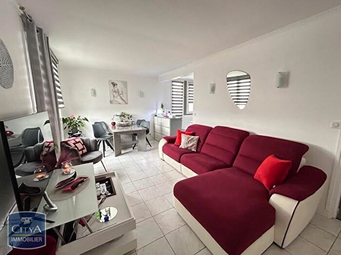 Noisy-le-Grand, Est : Appartement 4 pièces à vendre