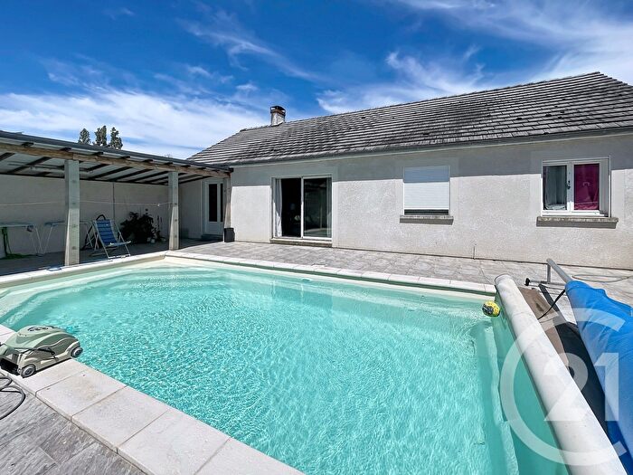 Saint-Martin-d'Abbat : Maison 4 pièces à vendre