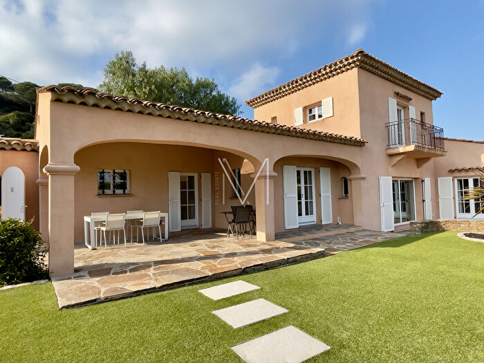Maison 5 pièces à Grimaud, à vendre
