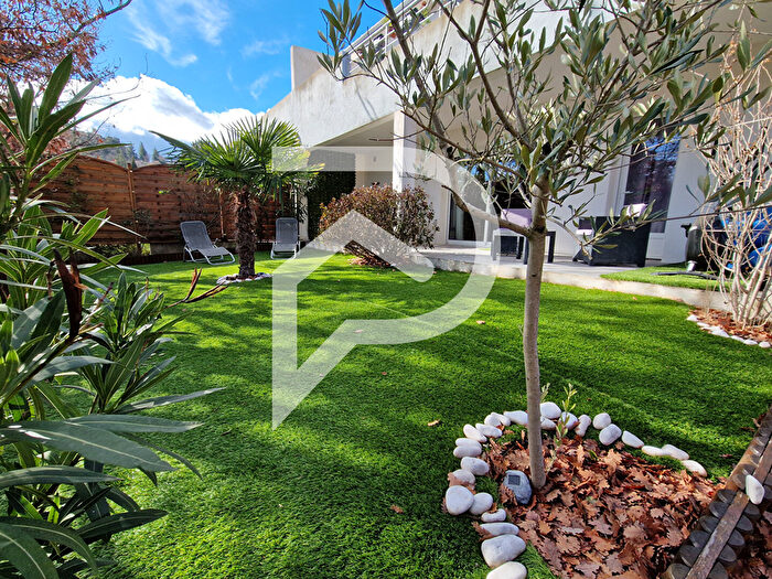 Appartement à vendre - Pierrevert - 4 pièces - 3 chambres