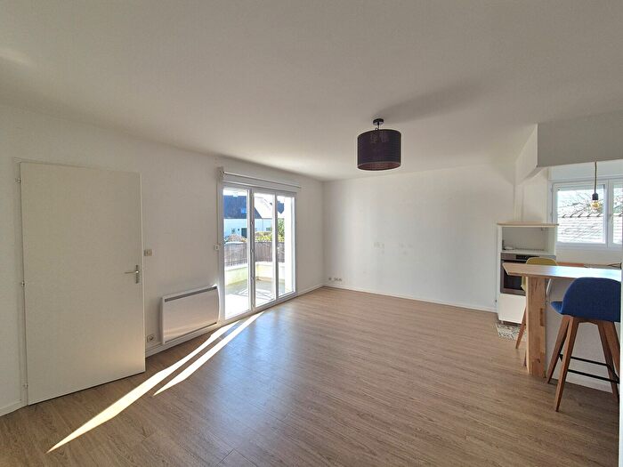 Appartement à louer - Orvault, Bourg, Secteur rural - 3 pièces - 2 chambres