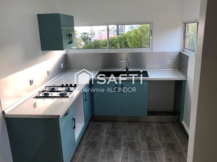 Appartement à vendre - Fort-de-France - 2 pièces - 1 chambre