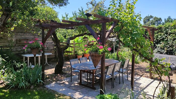 Maison à vendre - Saint-Cirgues - 8 pièces - 3 chambres