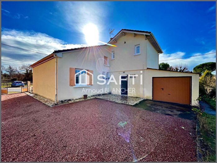 Maison à vendre - LIsle-dEspagnac - 5 pièces - 4 chambres