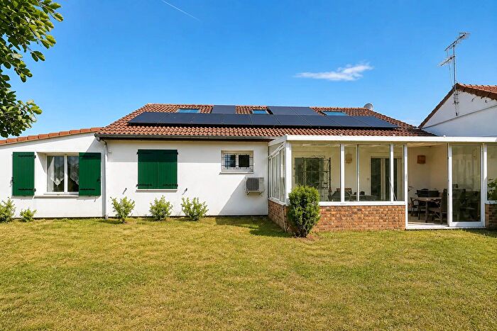 Maison 5 pièces à vendre - Cannes-Écluse