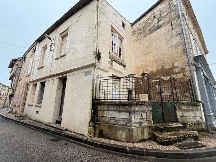 Maison à vendre - Saint-Jean-dAngély - 1 pièce