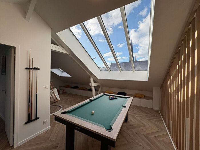 Maison à louer - Quartiers Sud-Ouest, Sacrés Coeurs - 7 pièces - 4 chambres