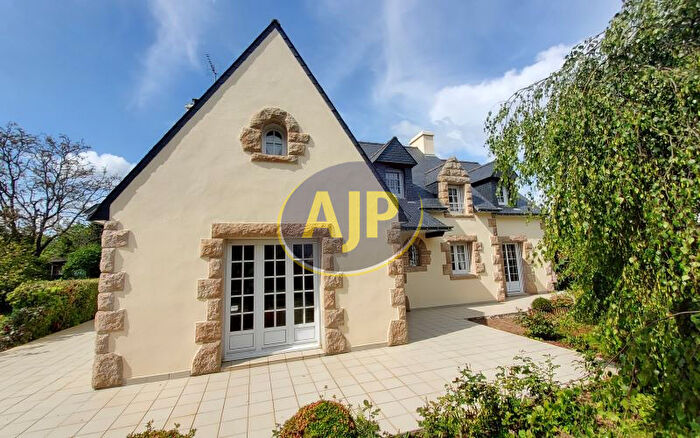 Pontivy, Château-Gaillard : Maison 7 pièces à vendre
