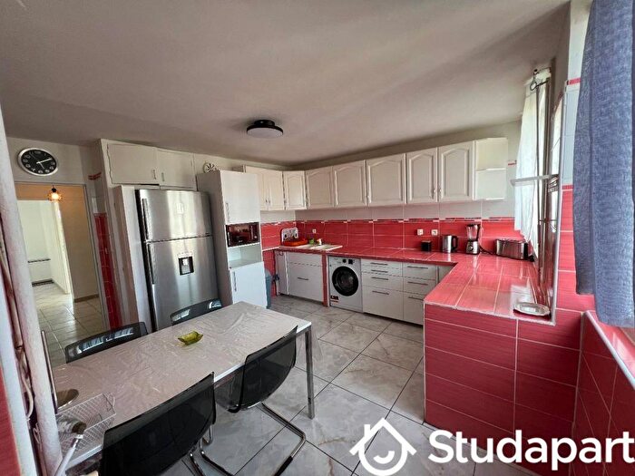 Appartement à louer - Les Hauts de Massane, Montpellier - 1 pièce - 4 chambres