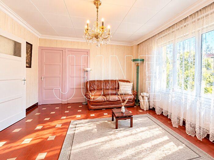 Maison 4 pièces à Vénissieux, Centre-ville, à vendre