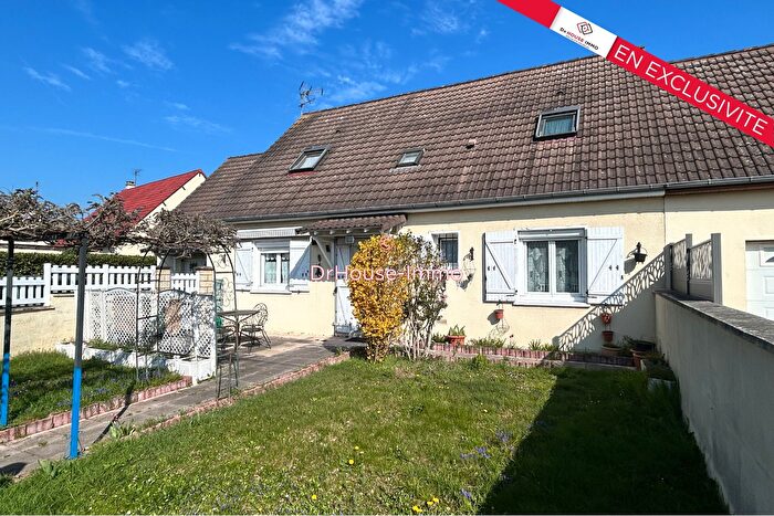 Maison à vendre - Issou - 8 pièces - 6 chambres