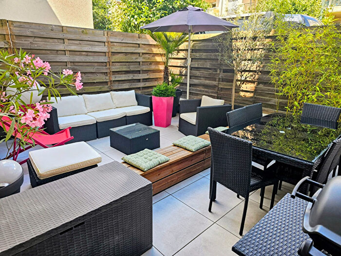 Appartement 3 pièces à vendre - La Garenne-Colombes, Centre Nord, Gare, Mairie